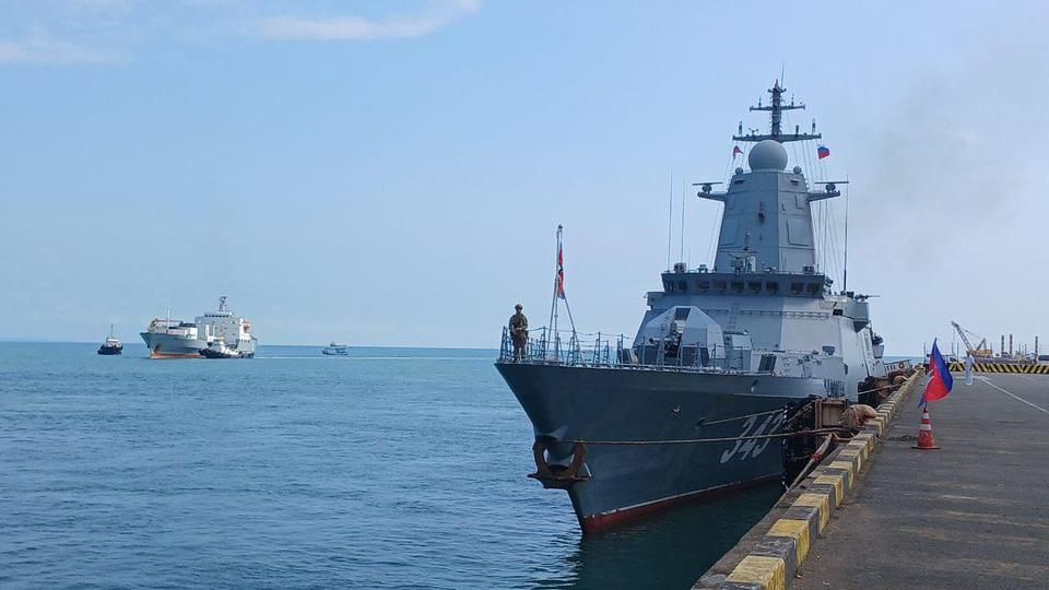 Three Russian Navy Ships Dock At Ream Naval Base | Kiripost