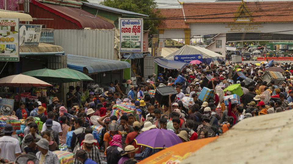 Cambodian Migrant Workers Face an Uncertain Future as Thai Border ...