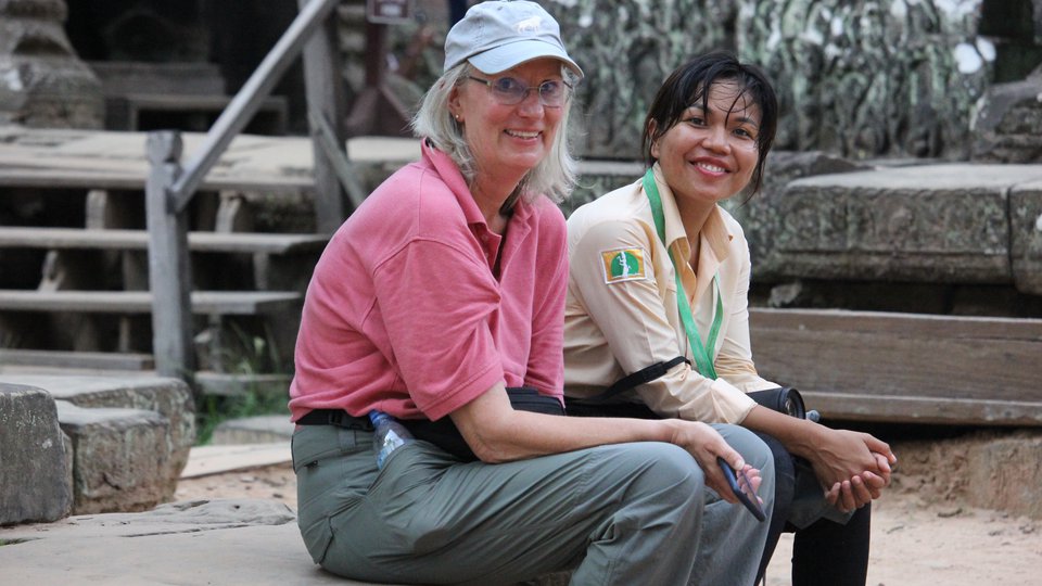 Female Tour Guide Shares Passion with the World | Kiripost