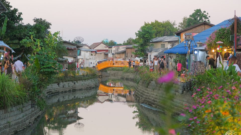 Mae Kha: A Surprisingly Charming Sewage Canal | Kiripost