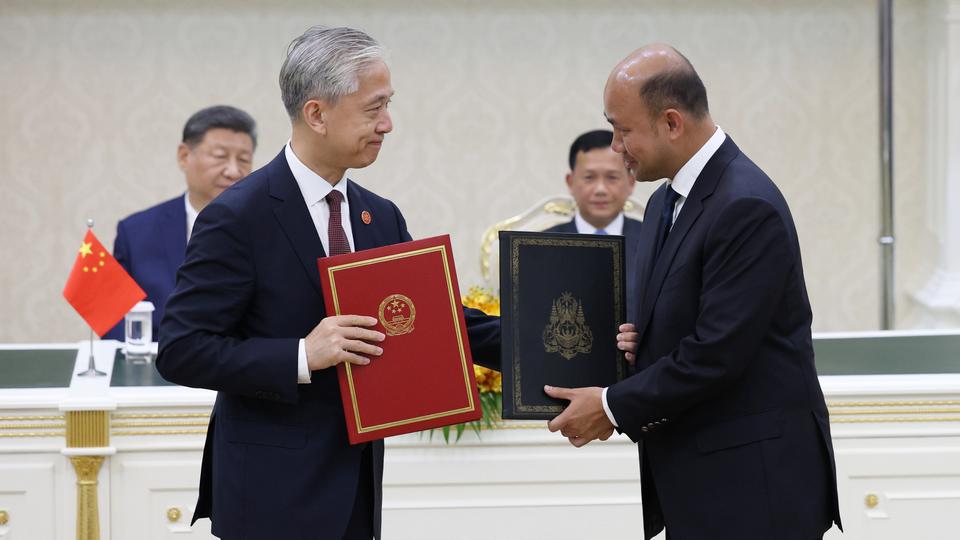 Cambodia, China Sign 37 Deals, Funan Techo Canal, Reaffirm Commitment ...