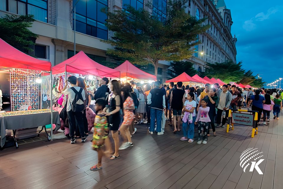 Koh Pich Night Market Proves Popular with Vendors and Visitors | Kiripost