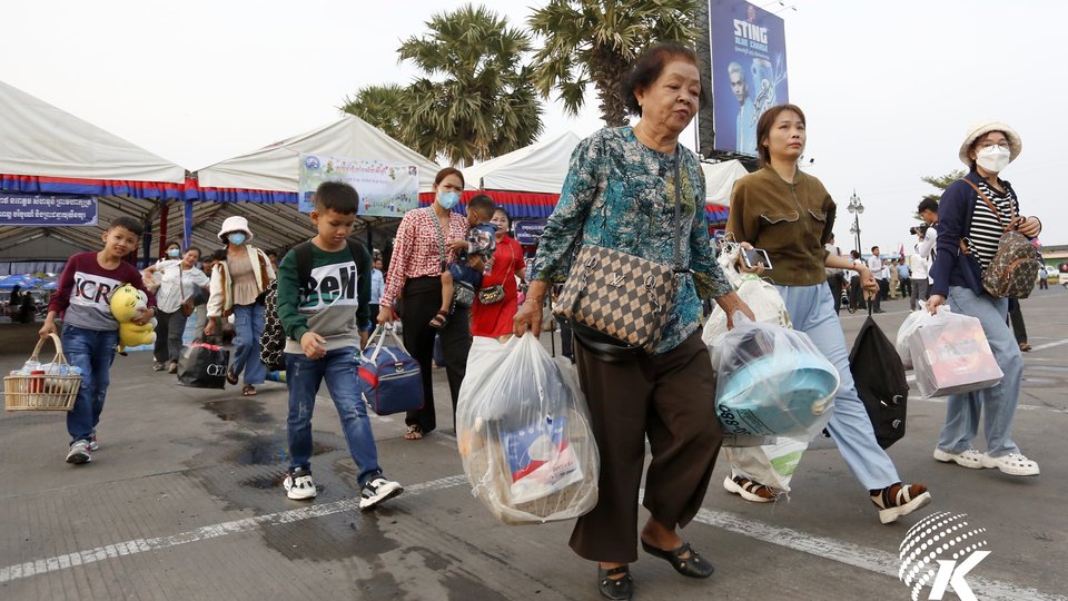 Phnom Penh Empties for Khmer New Year | Kiripost