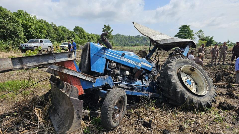Tractor Driver Killed by Landmine Leftover from the War in Battambang ...